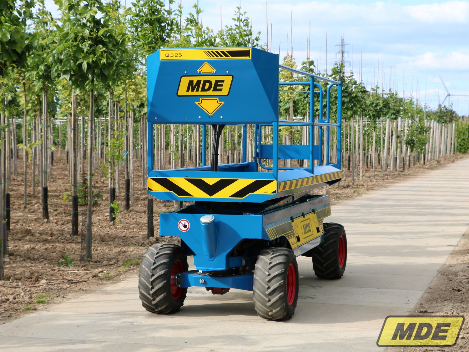 MDE Pruning platform Quatro 325B - Powerful and stable