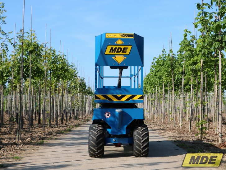 MDE pruning platform Quatro 325B | MDE Machinebouw