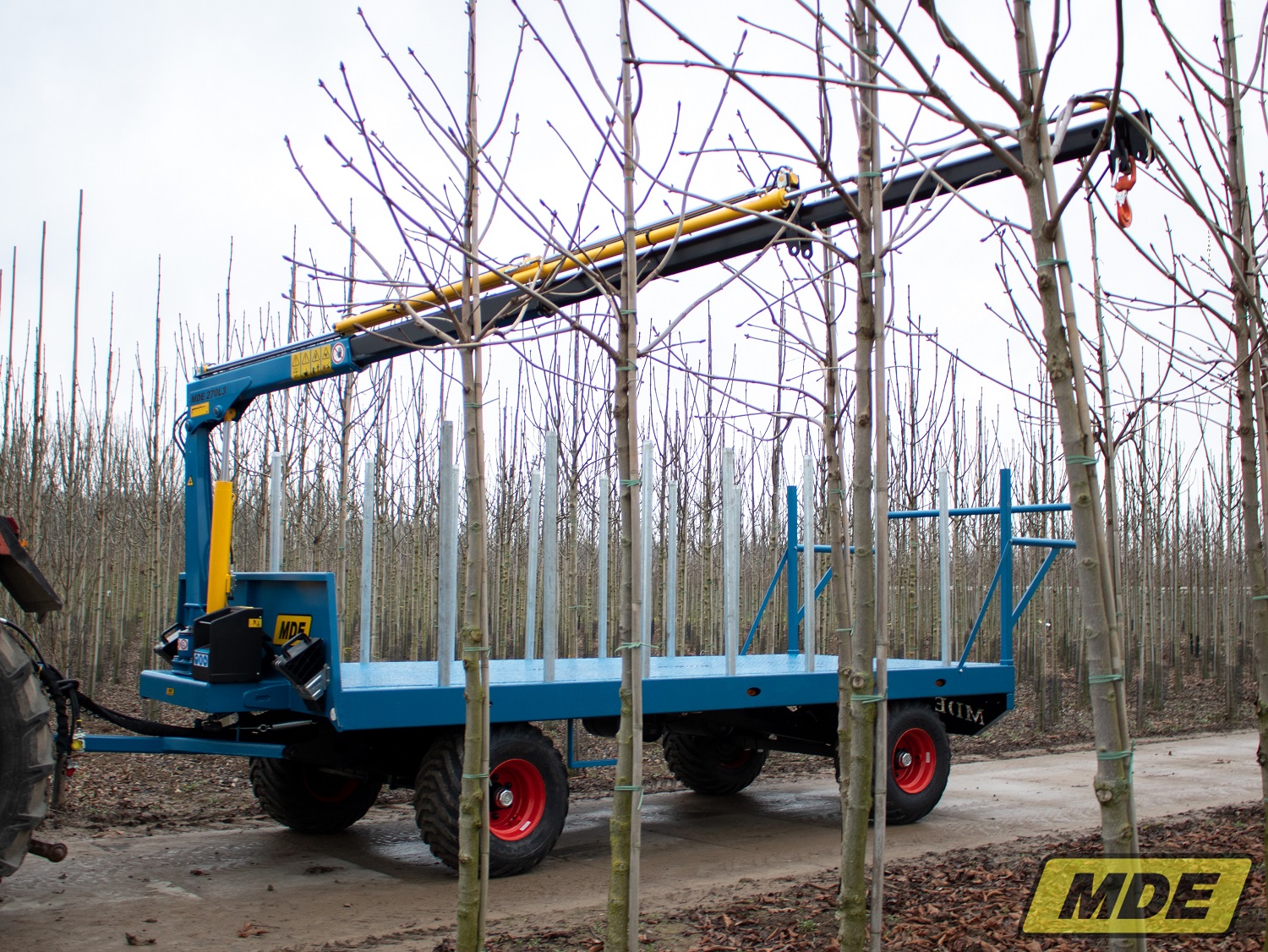 MDE Tree Transport Trailer BTW4x0 + Tree Loading Crane | MDE Machinebouw