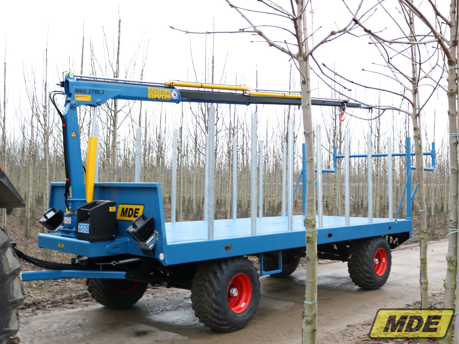 MDE Tree Transport Trailer BTW4x0 + Tree Loading Crane | MDE Machinebouw