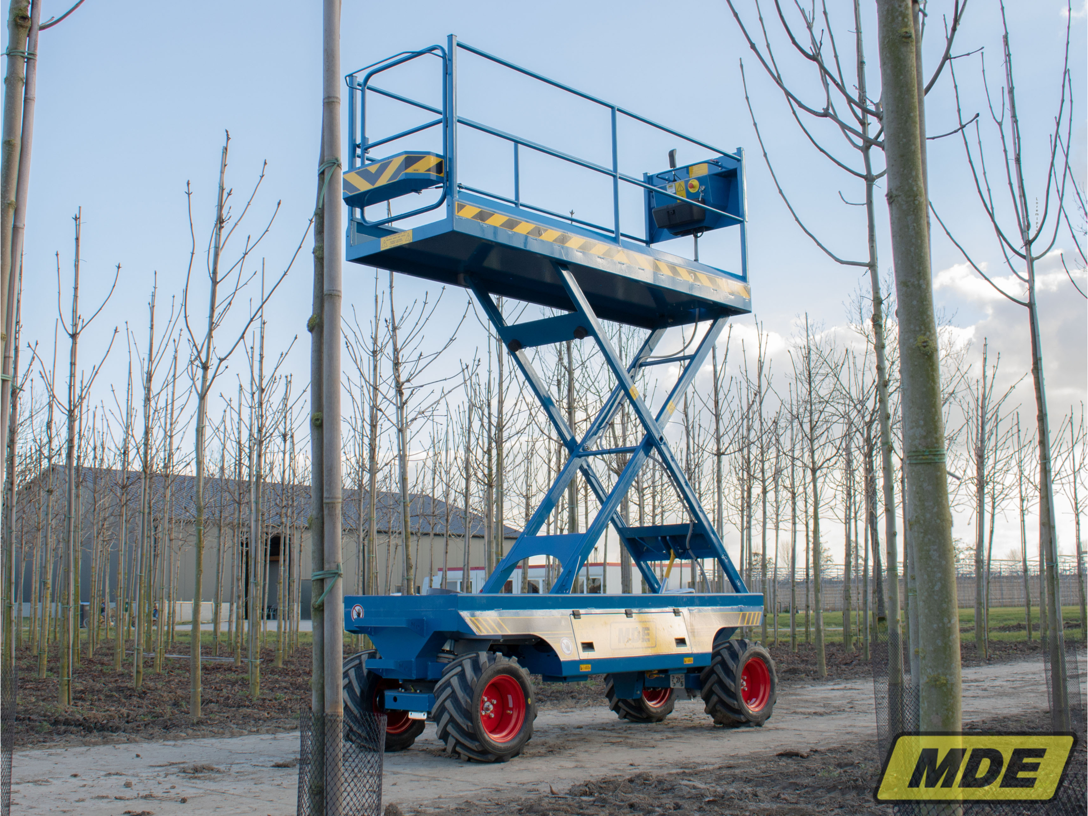 MDE pruning platform Quatro 275 Electric | MDE Machinebouw