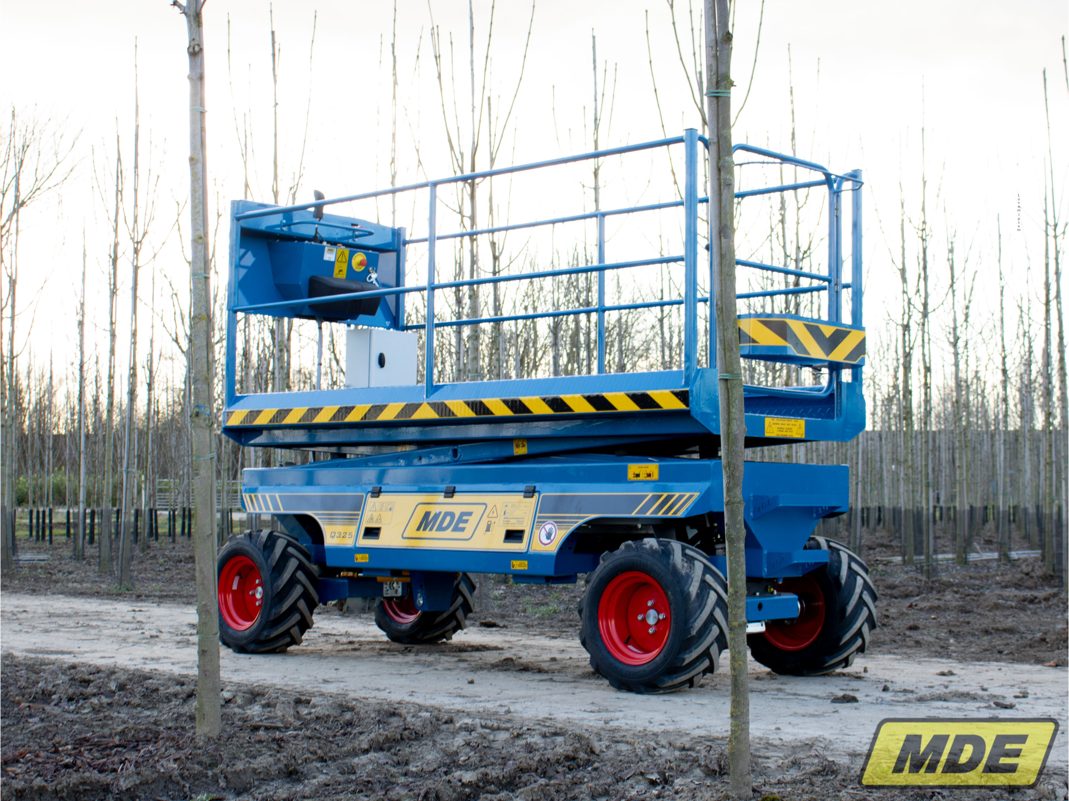 MDE pruning platform Quatro 325 electric | MDE Machinebouw