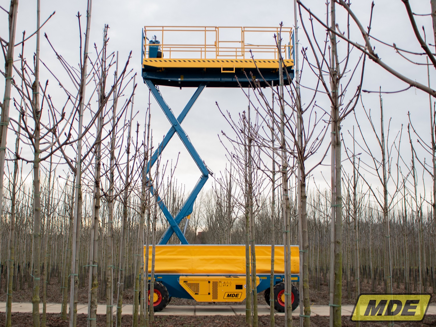 MDE Pruning platform Quatro 600 - Powerful boom lift for nurseries