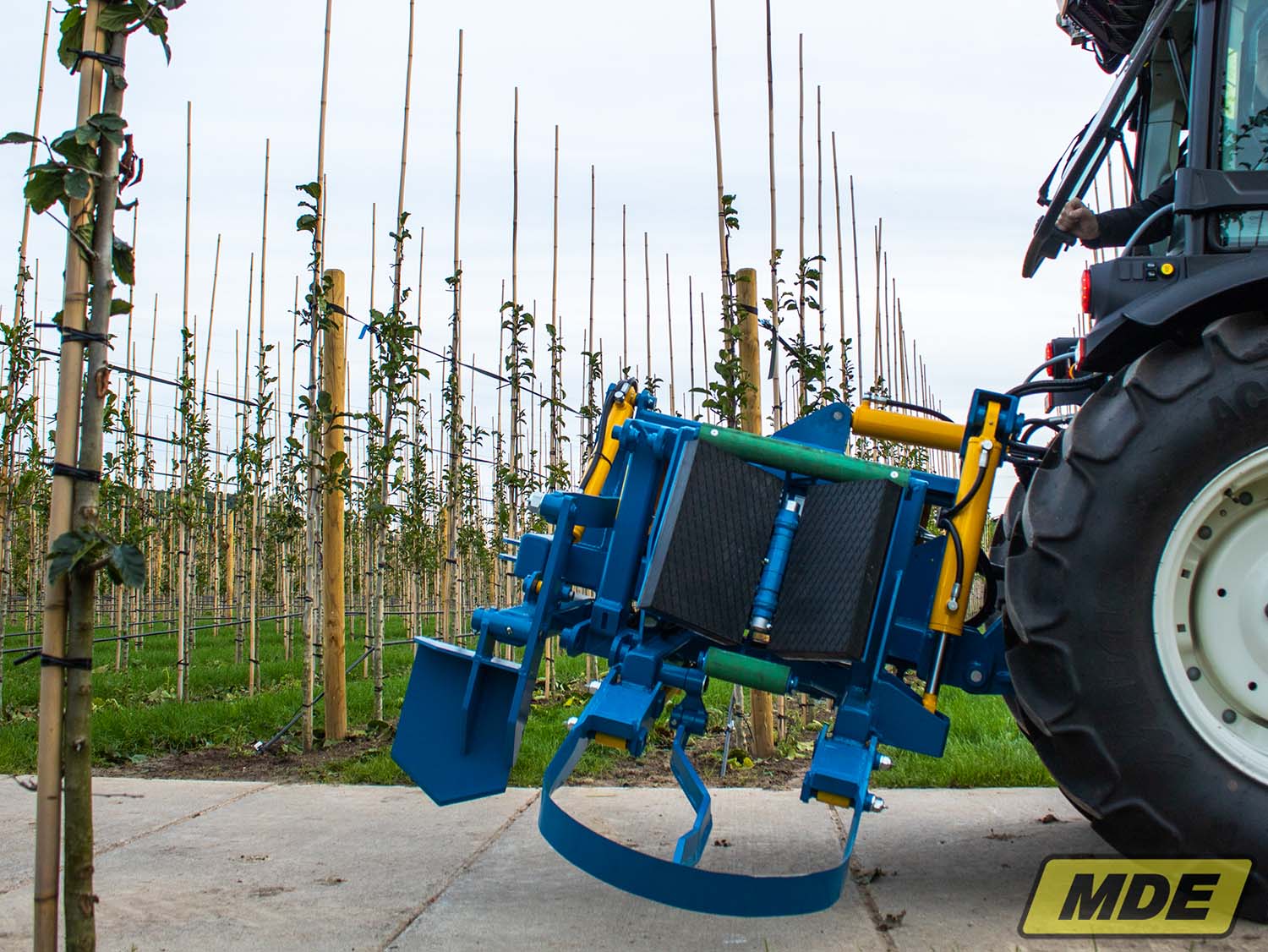 MDE Bare Root Digging Unit S50 for Tractor